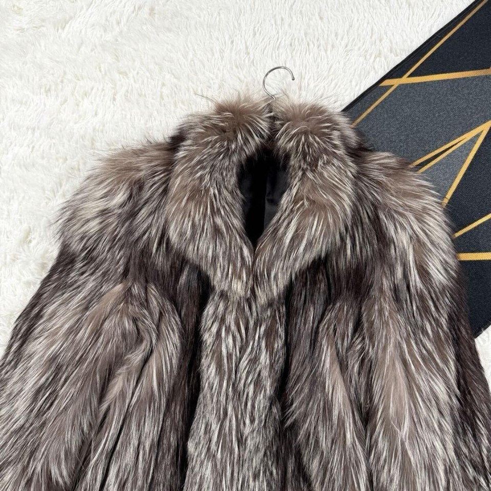 Finland Silver Fox Fur Coat Real Fur Size L Excellent Condition Auth | eBay