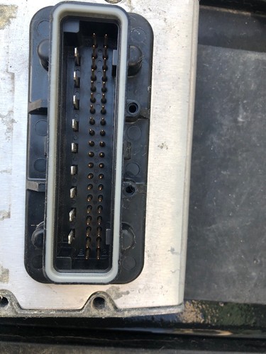 2004 Chrysler Caravan Town & Country Front Chassis Control Module ...