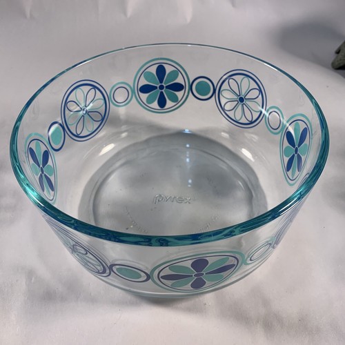 Pyrex Vintage Retro Floral Blue Pinwheel Pattern 1 1/2 Quart Bowl 7203 ...