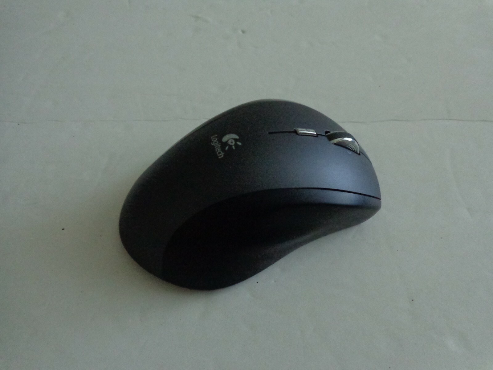 Logitech MX Revolution Cordless Laser Mouse With charger and USB dongle ...