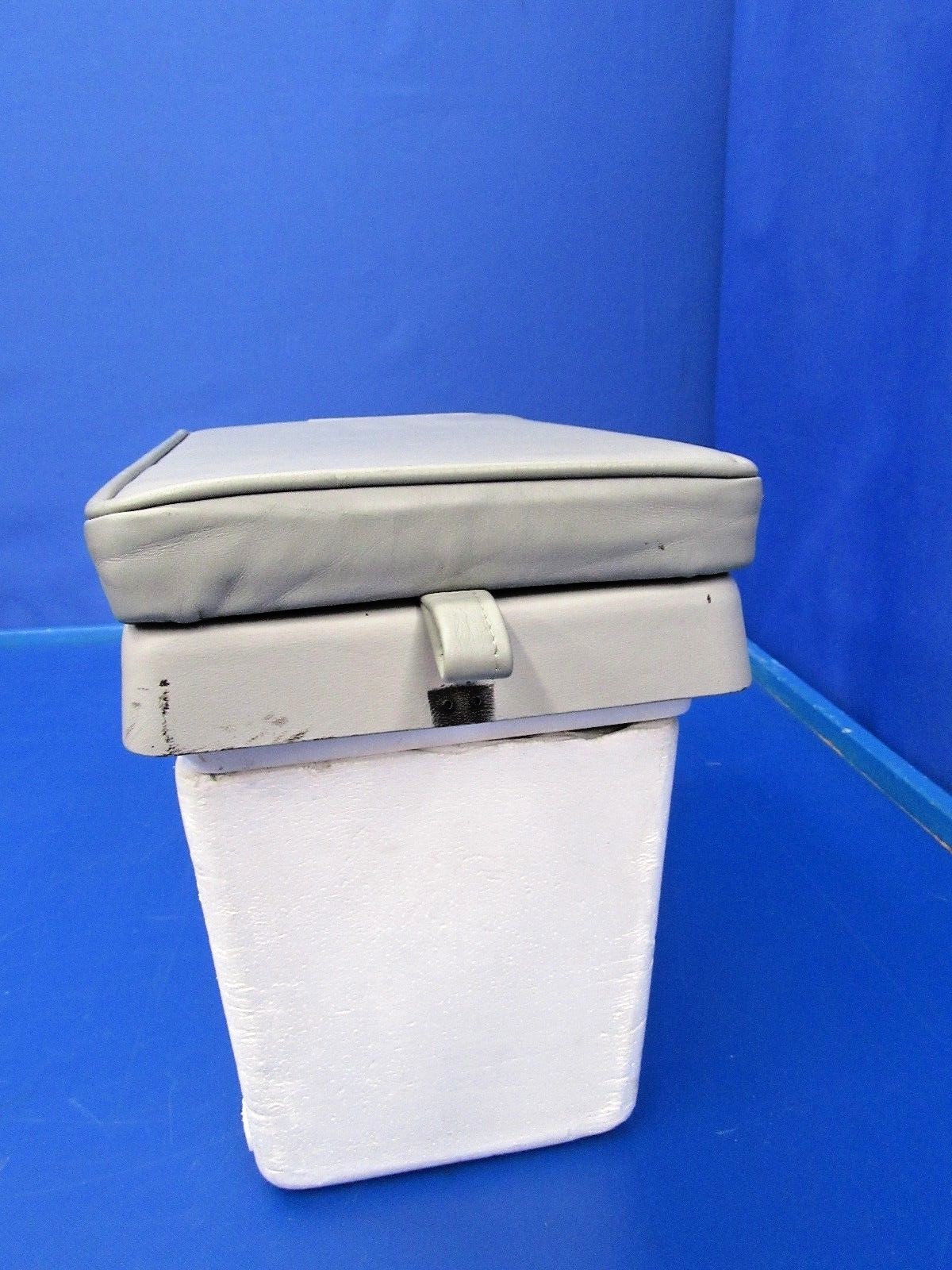 Piper Cherokee Six Refreshment Console / Cooler (0518-189) | eBay