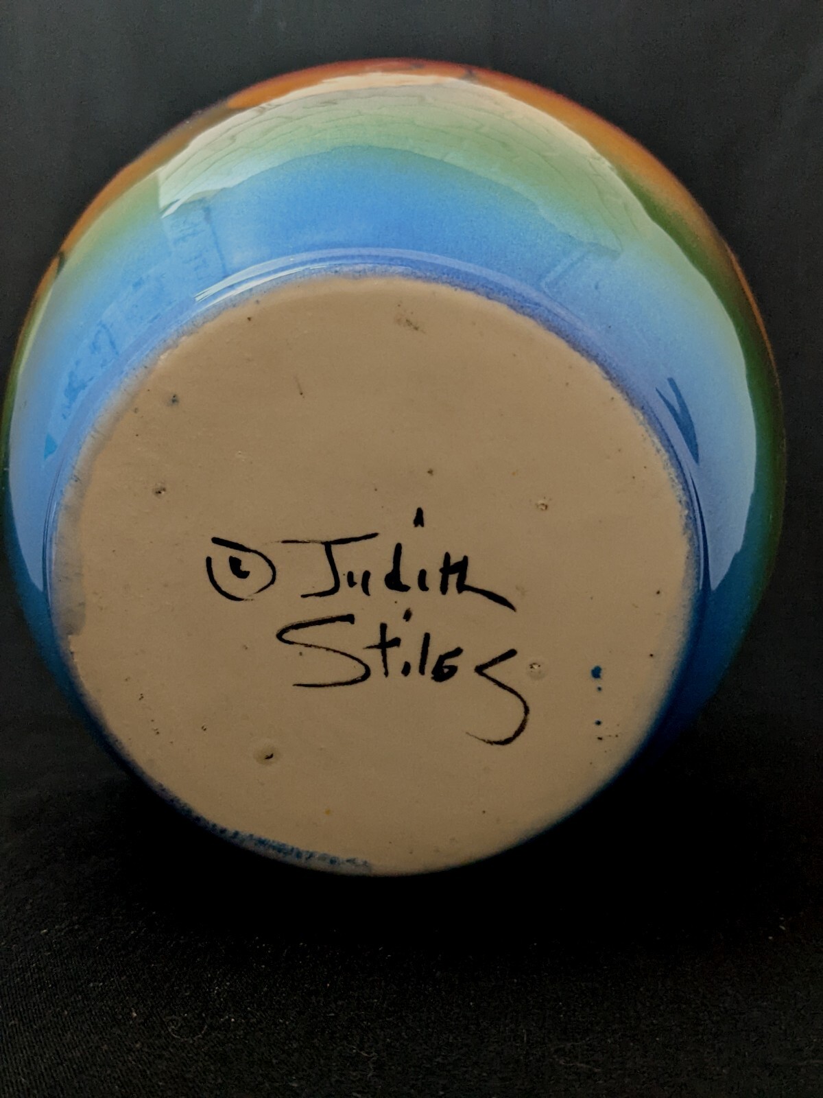 Bright Multicolor Glazed Hearts and Cats Vase Signed by Artist Judith ...