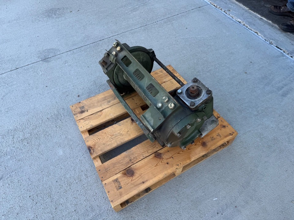 Military Truck Winch Hydraulic M35 2.5 TON M809 M900 A2 A3 Deuce ...