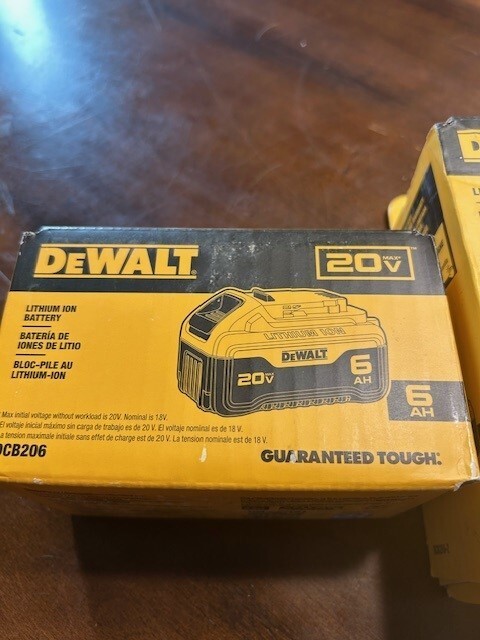 Genuine DEWALT DCB206 20V max Li-ion 6.0Ah Battery