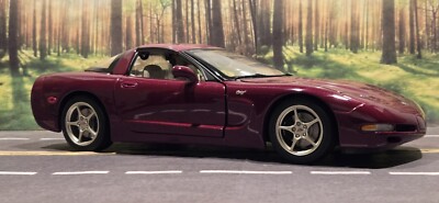 **READ** 1/18 AutoArt Chevrolet Corvette C5 50th Anniversary Maroon ...