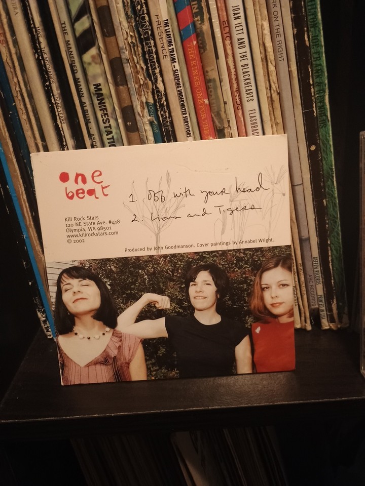 Sleater-Kinney : One Beat CD (2002) Canada Import + Bonus CD single ...