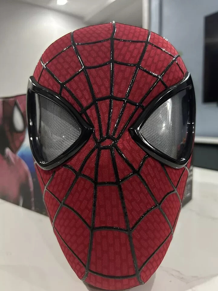 The Amazing Spider Man 2 Mask Moving Eyes with LED Lights Remote ...