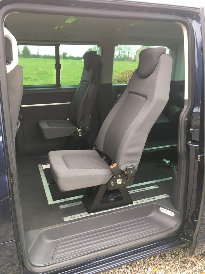 VW CARAVELLE TRANSPORTER SE WINDOW VAN SWB TDI 140 BHP WHEELCHAIR ...
