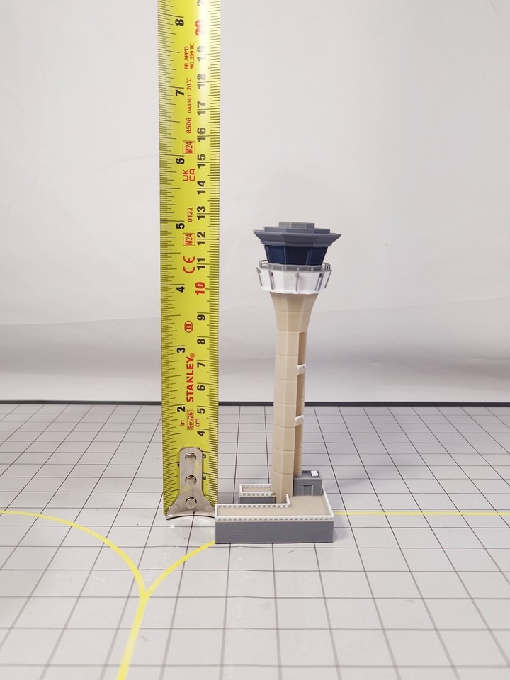 LONDON LUTON AIRPORT ATC Air Traffic Control Tower 1:400 Scale Building ...