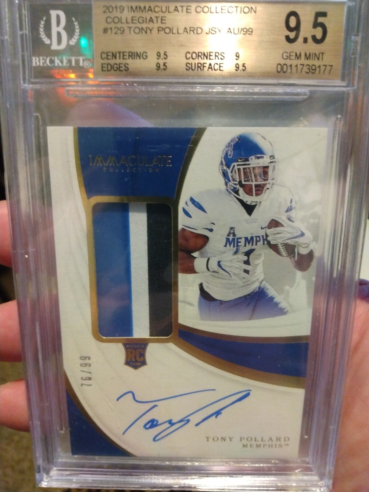 Tony Pollard Rookie AutoGraph Patch Graded 9.5 2019 Immaculate ...