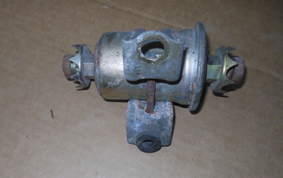 91 MITSUBISHI 3000GT DODGE STEALTH OEM FUEL FILTER FIREWALL MOUNT ...