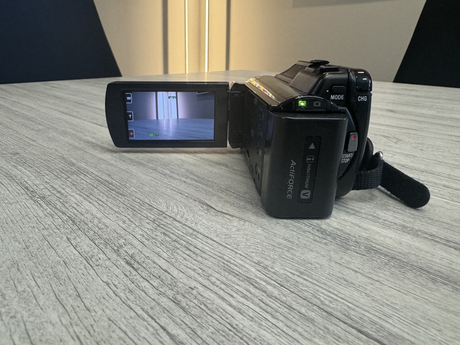 Sony Handycam HDR-XR150 Full HD 120 GB Hybrid Camcorder 25x Zoom ...