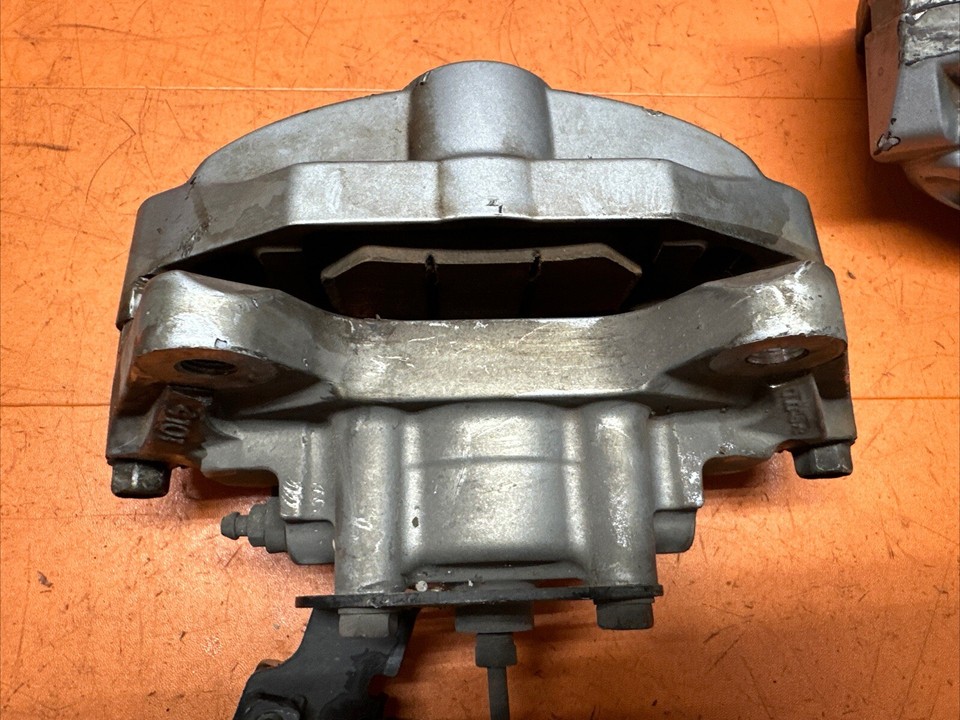 370Z M37 350Z G35 G35S G37S G37 Akebono Sport Brake Calipers OEM ...