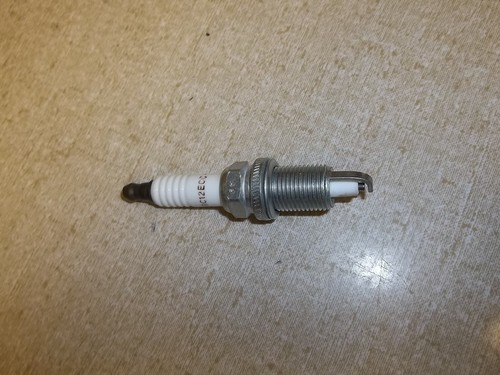 NEW Champion Spark Plug RC12ECC *FREE SHIPPING* | eBay