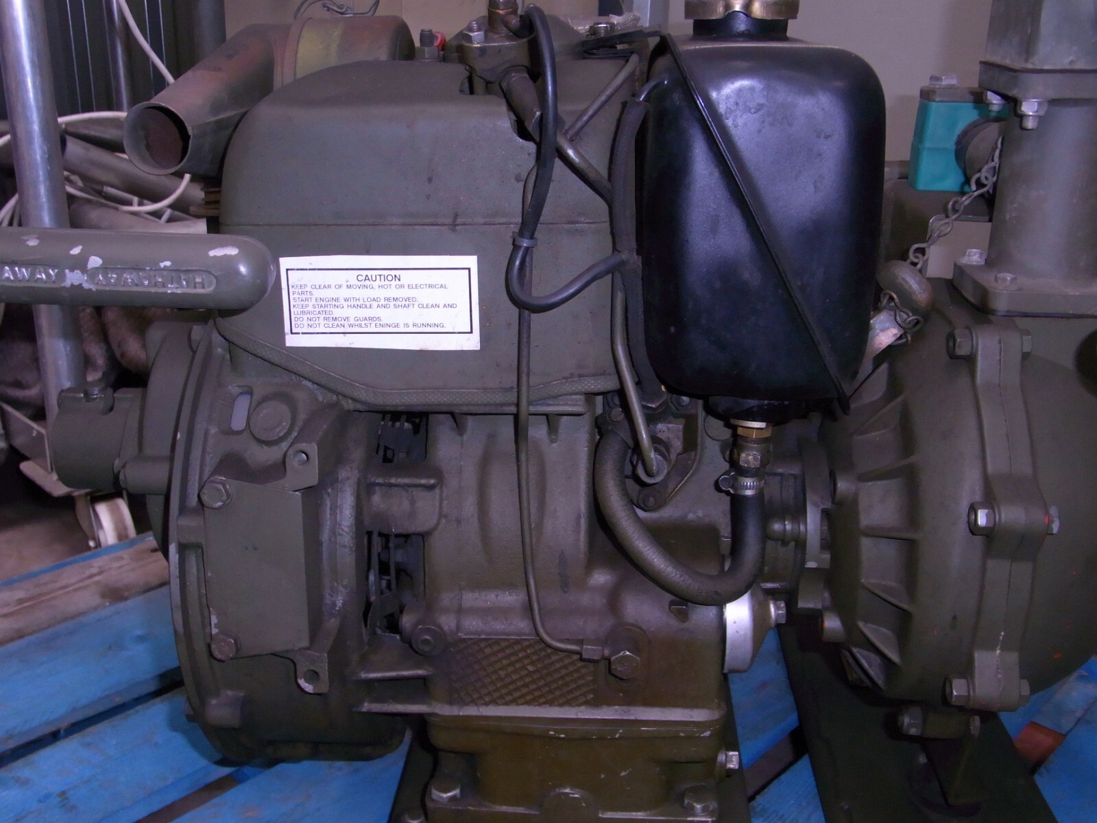 Lister Petter AC1 Diesel engine and pump. For postage please see ...