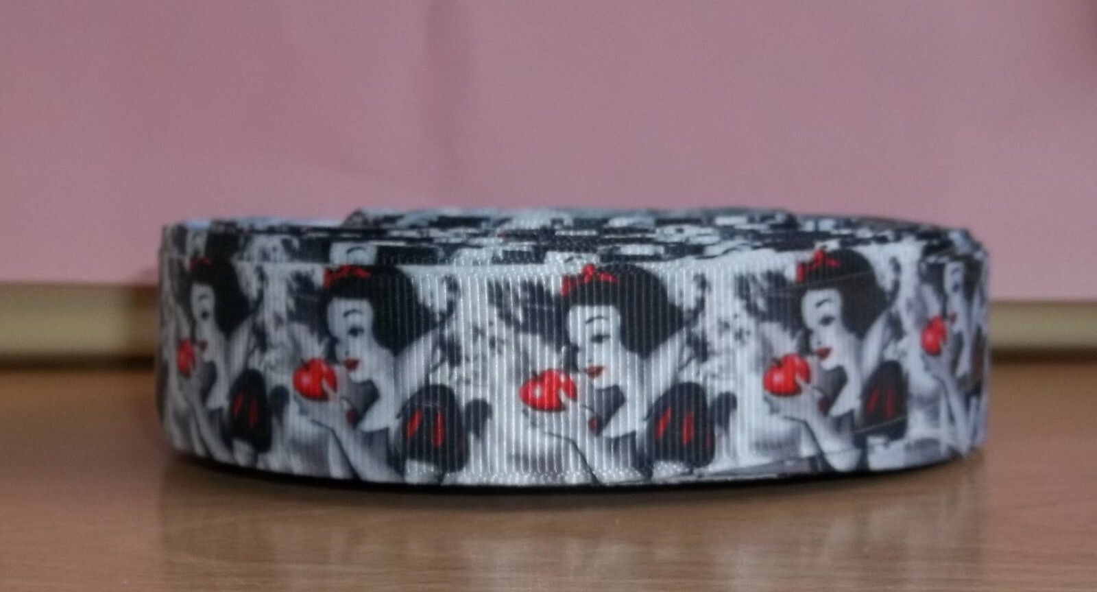 CHARACTER RIBBON - SNOW WHITE | eBay UK