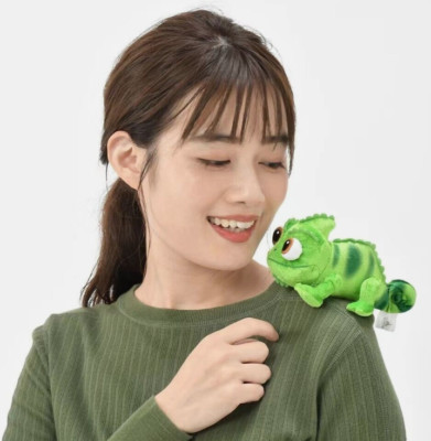 New Disney Parks PASCAL SHOULDER PLUSH toy doll Rapunzel Tangled Magnet ...