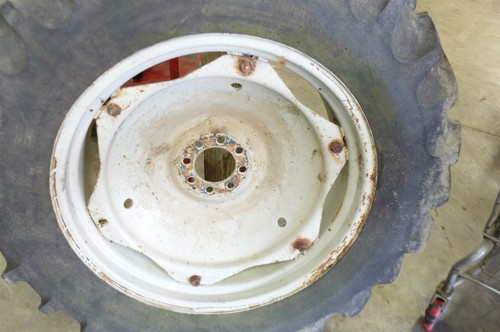 62 - 65 Early Ford 4000 Tractor 801 901 rear back wheel rim and tire | eBay