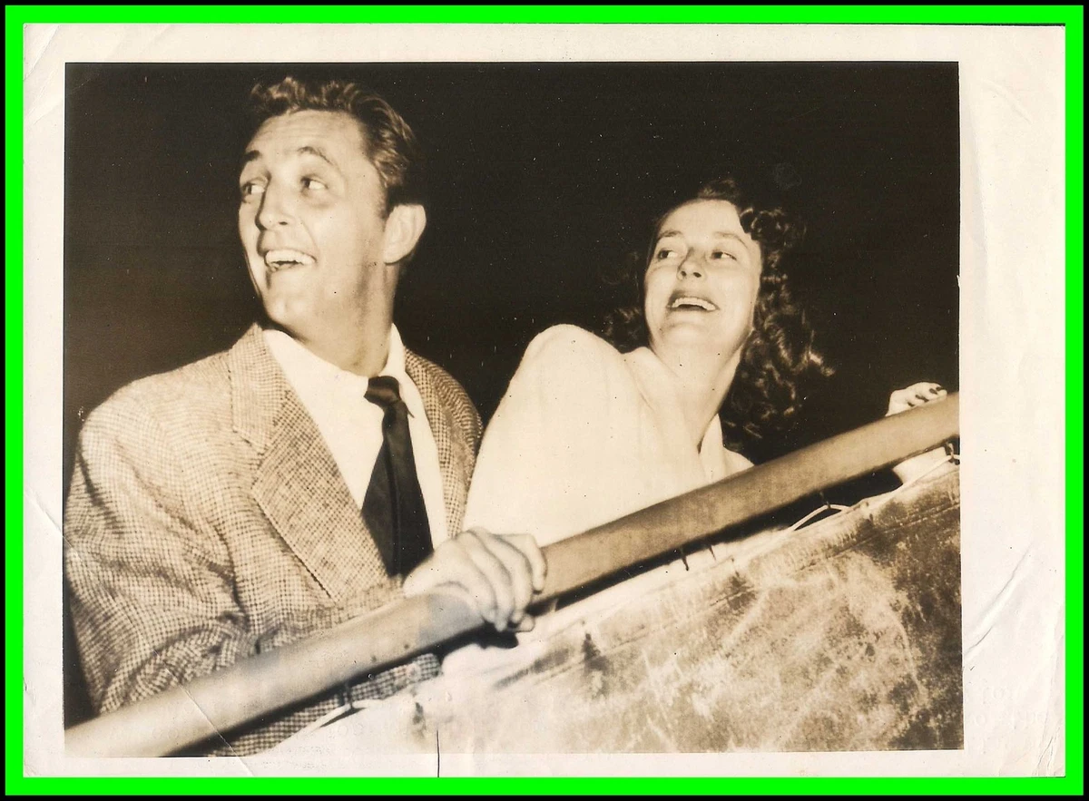Robert Mitchum And Wife