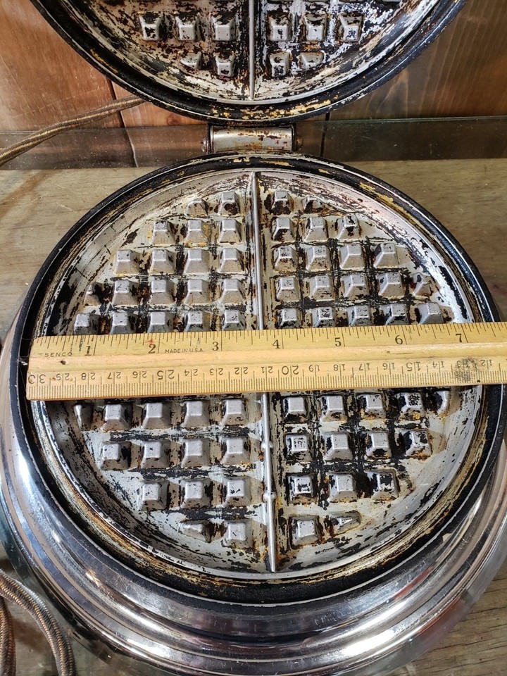Vintage 1960's HEATMASTER Automatic Waffle maker Works EH27 Sears ...