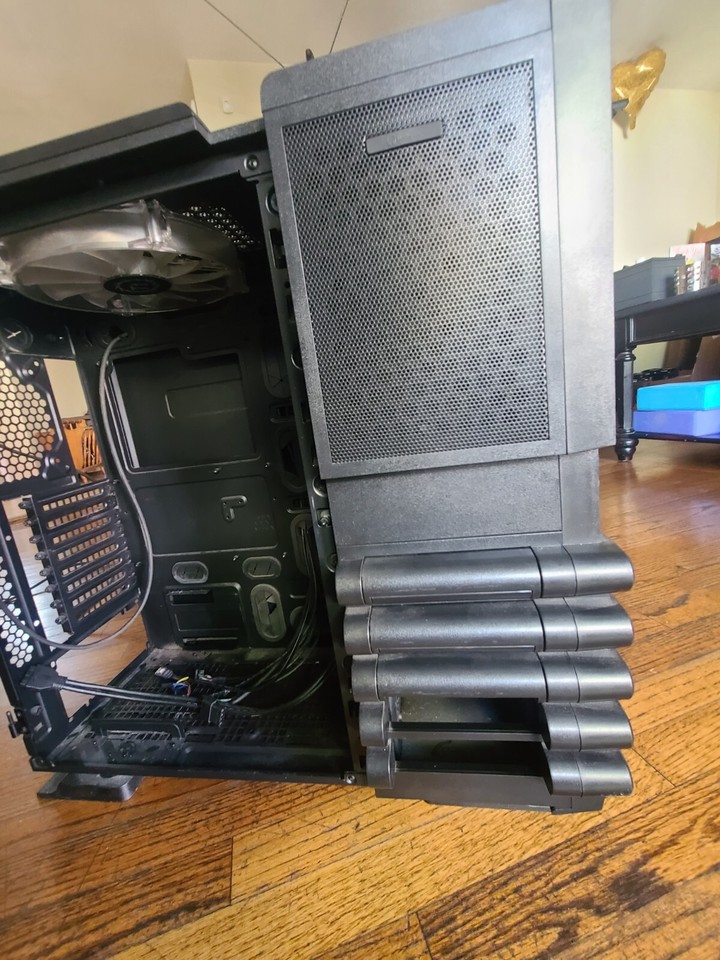 Thermaltake Level 10 GT Black Steel, concept case designed by BMW ...