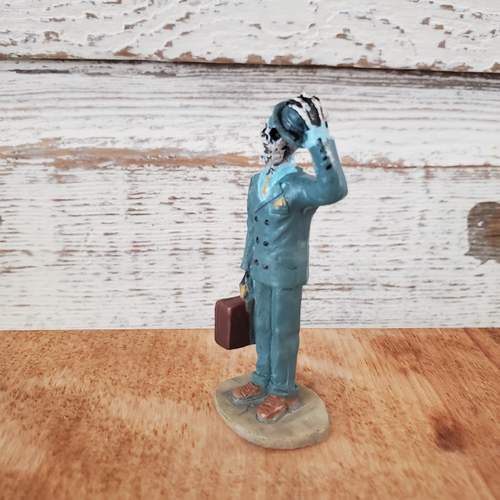 Lemax Spooky Town Halloween Death of a Salesman Skeleton Businessman ...