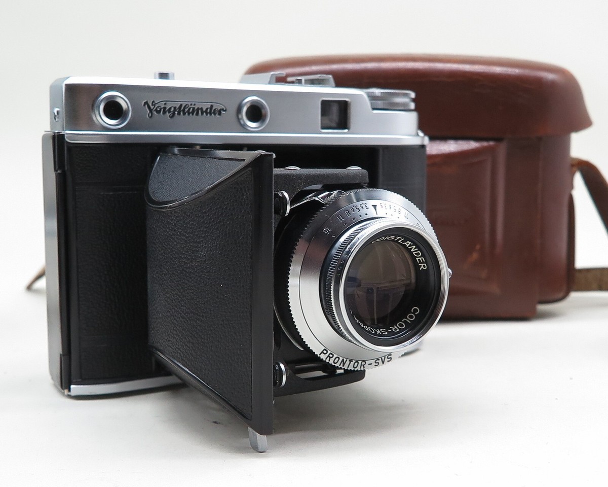 Voigtländer Perkeo E III w/Skopar f/3.5 80mm - Accs. - Fine Voigtländer Perkeo E III w/Skopar f/3.5 80mm - Accs. - Fine