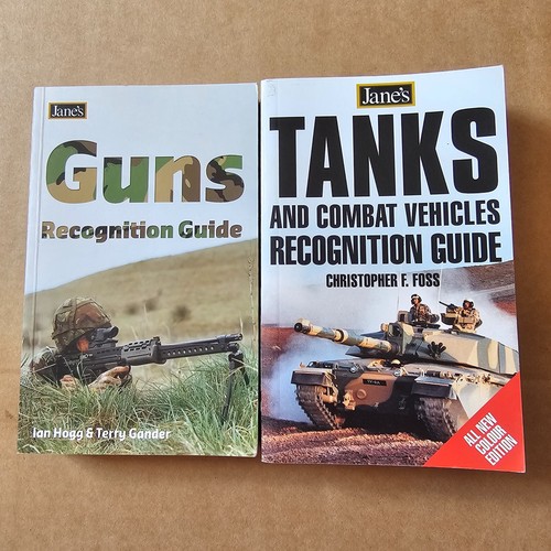 Jane’s Guns (Ian Hogg 2005) & Tanks (Christopher F. Foss 2002 ...