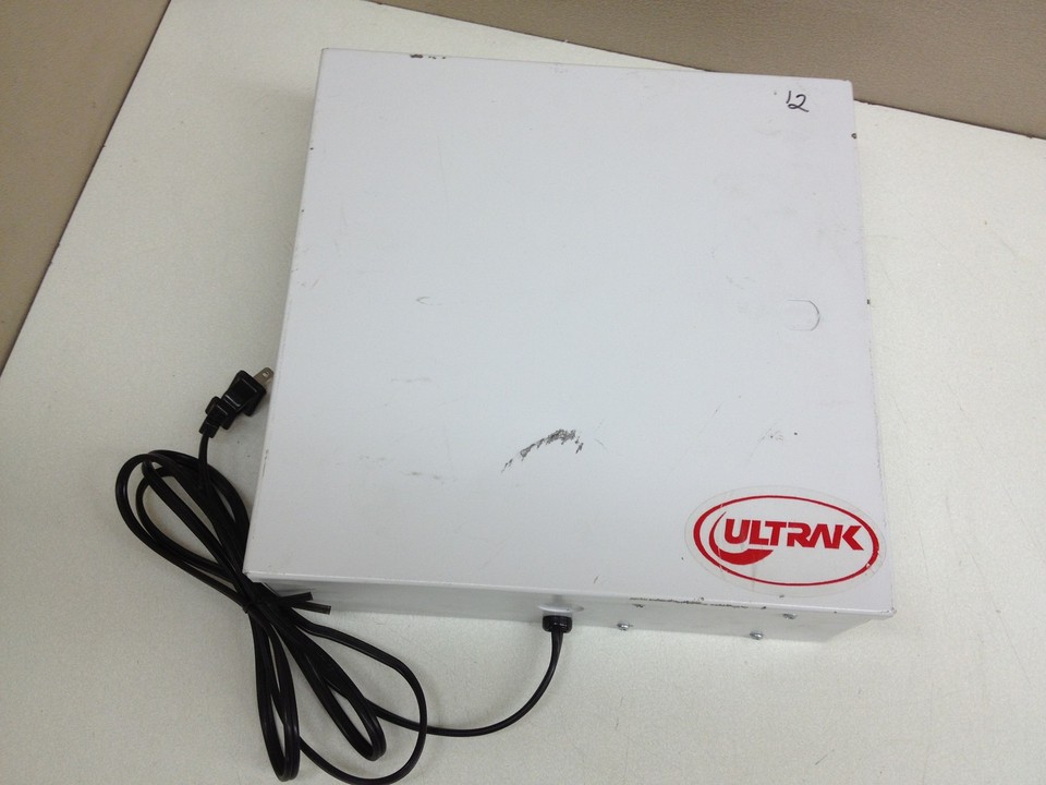 Ultrak KZ0428AEHW CCTV Power Supply 28V 10A AC for 4 24V Cams + 4 ...