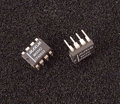 MAXIM MAX942CPA Comparator General Purpose CMOS Push-Pull TTL 8-PDIP ...