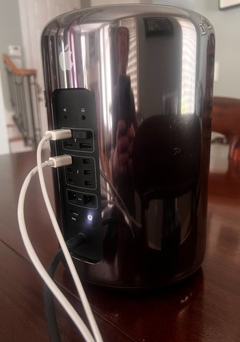 Apple Mac Pro 6,1 6-Core Xeon E5 3.5GHz, 32GB, 16GB, 1TB HD, AMD ...