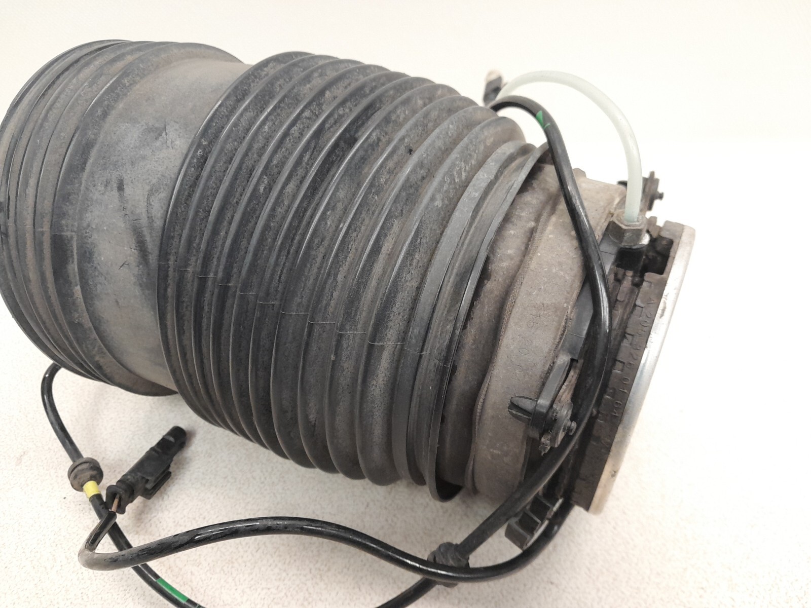 OEM MERCEDES GLC AMG X253 REAR LEFT AIR SUSPENSION BAG SHOCK ABSORBER ...