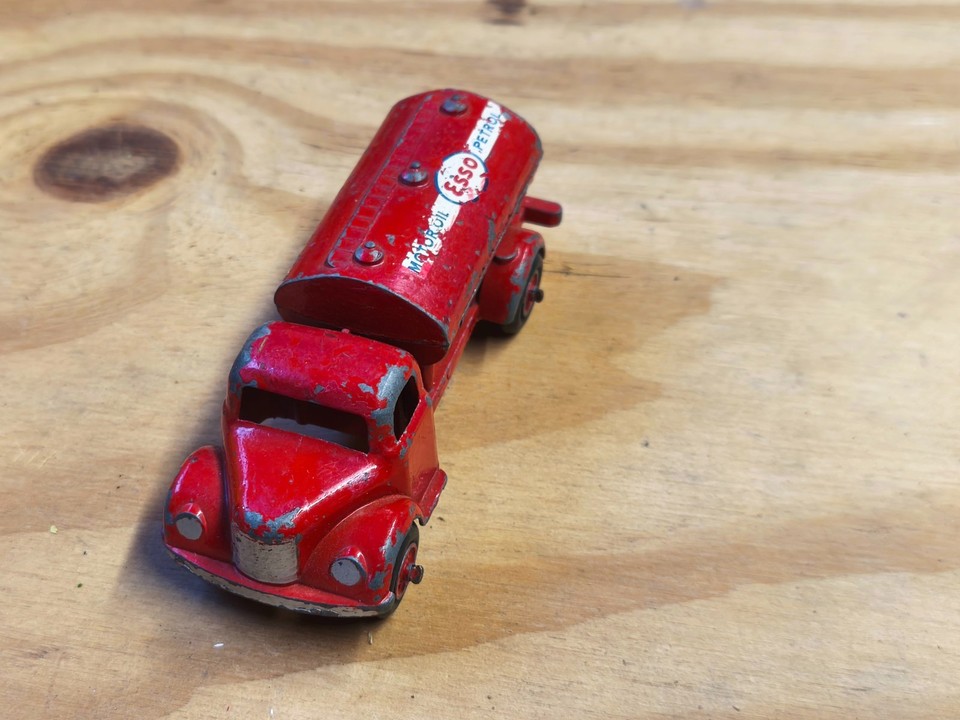 Benbros Qualitoys226 Petrol Lorry Motoroil Esso Petrol 1949 | eBay UK