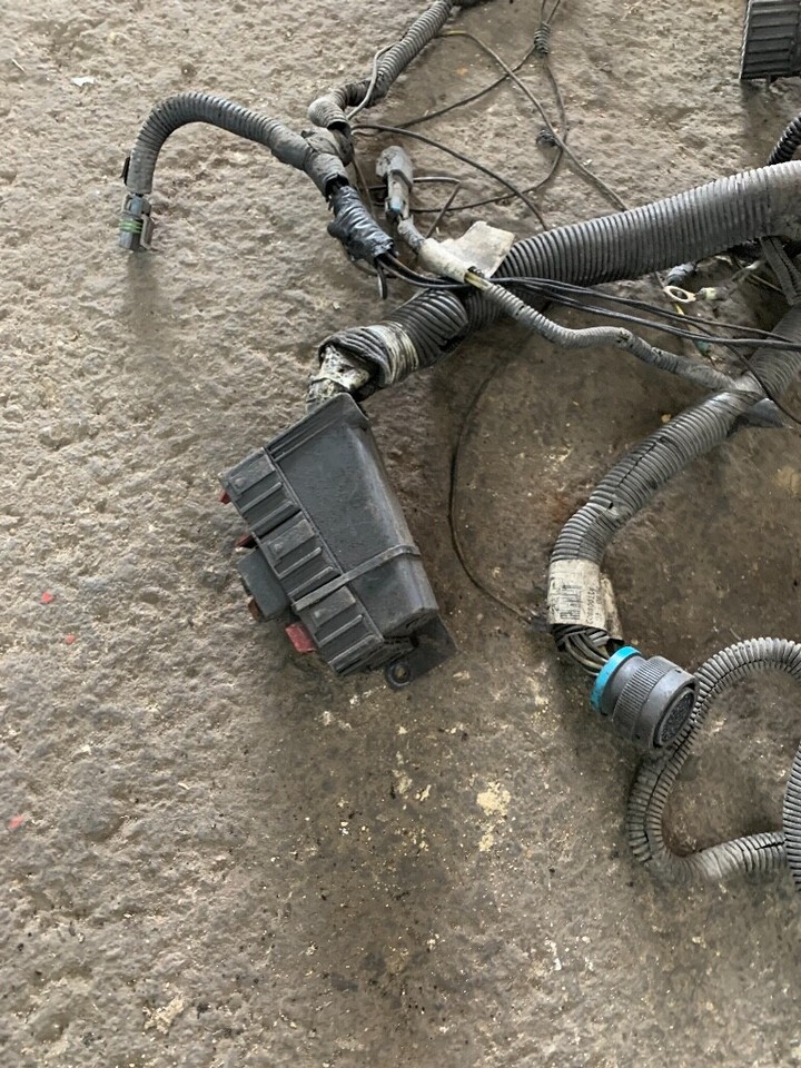 Freightliner Engine Wiring Harness for Detroit 60 Series | A06-60685 ...