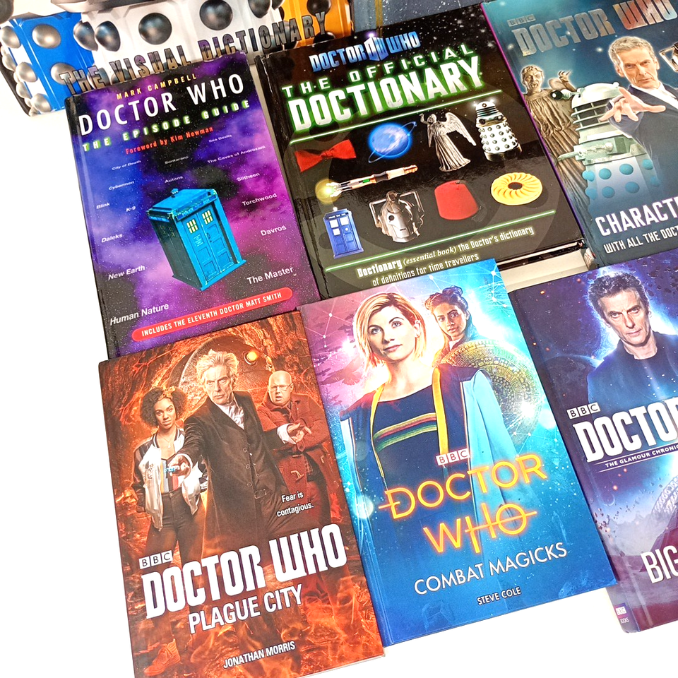 Doctor Who 16 Book Bundle Matt Smith, Peter Capaldi, Jodie Whittaker ...