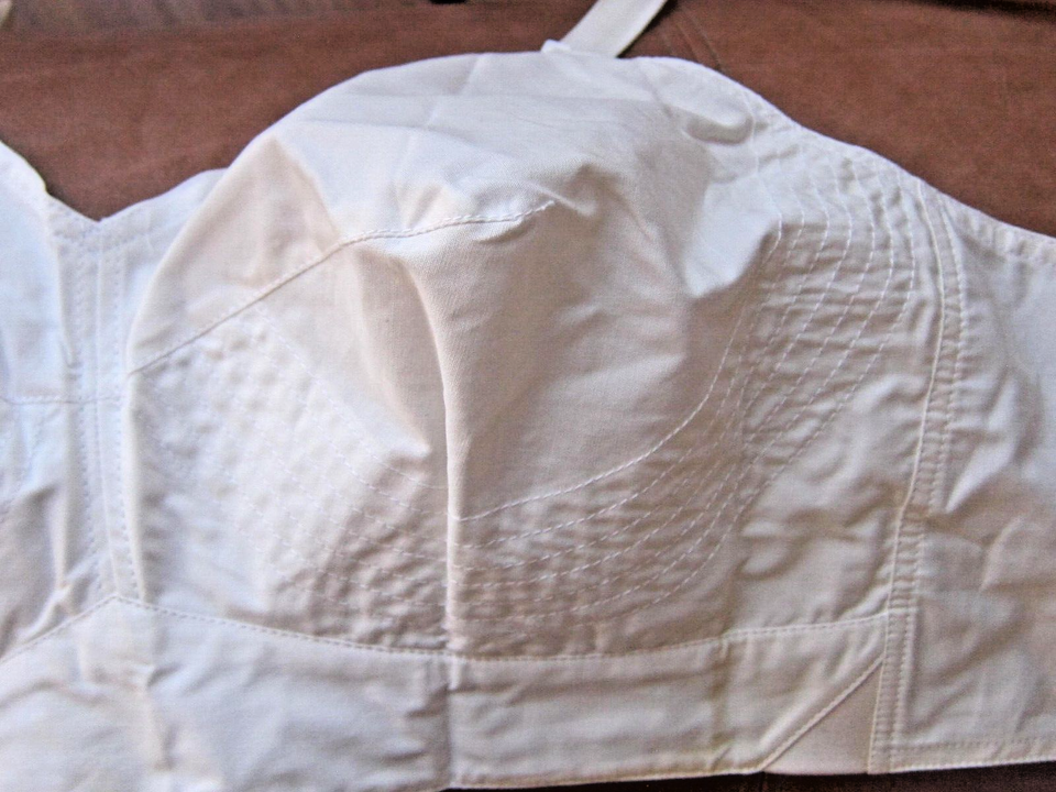 NEVER WORN VTG 50's White Chansonette Maidenform Circle Stitch Bullet ...
