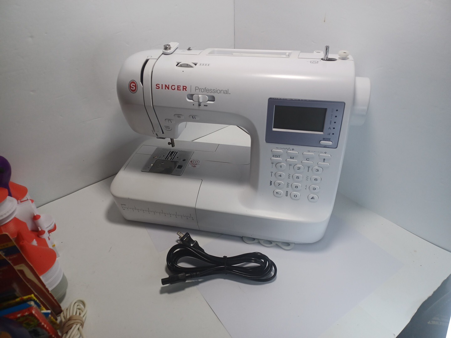 Singer Computerized Professional Sewing Machine Model 9100 - | eBay