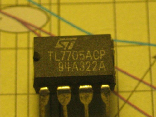 1Pcs TL7705 ACP SUPPLY VOLTAGE SUPERVISOR & RESET SUP. ST M. | eBay