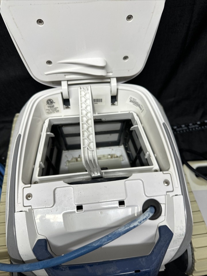 Pentair Prowler 910 Robotic Swimming Pool Vacuum Cleaner Powered By ...