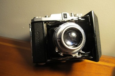 VINTAGE ZENOBIA FILM CAMERA with 6x4.5 cm 75mm F3.5 HESPER DOC Rapid ...