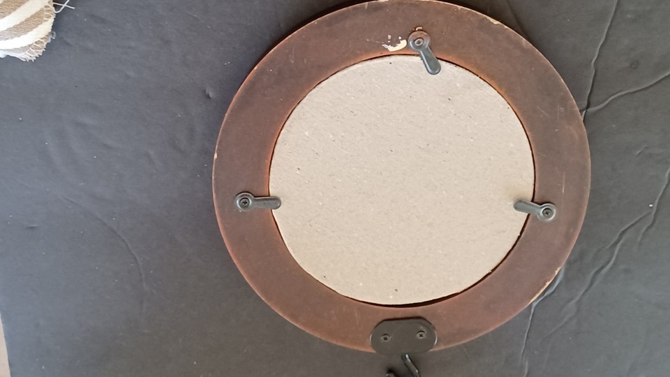 Vintage Small 6" Round Frame Picture or Photo Decorator Style Grandma ...