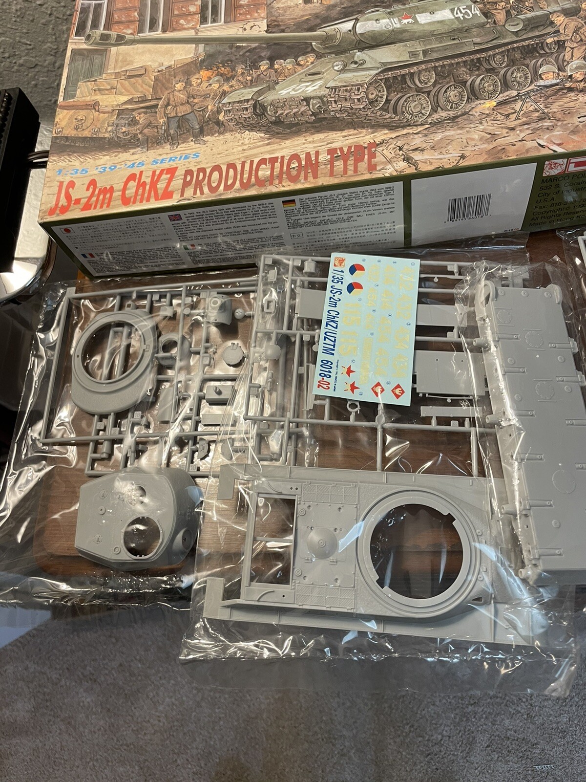 DML model kit JS-2m ChKZ Production type tank 1993 model kit Dragon ...