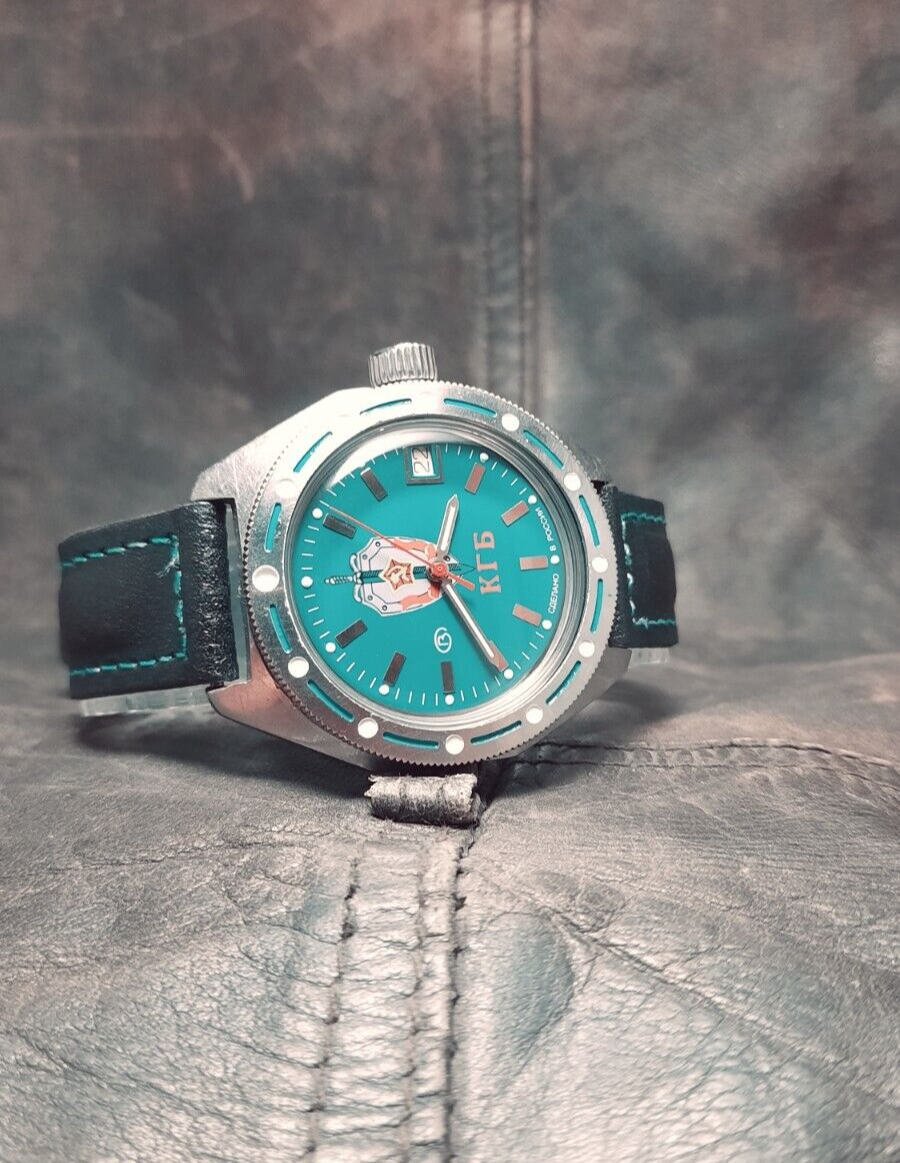 Vostok Amphibia KGB watch USSR Russia Soviet Wostok Komandirskie manual ...