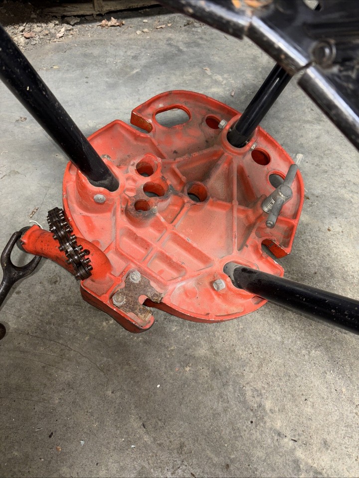 460 Ridgid Tristand 1/8-6 Portable Clamp Vise Pipe Threading Chain ...