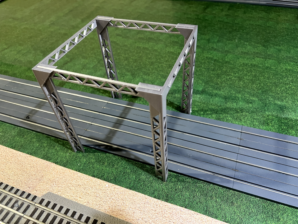 O Scale Four Sided Wide Trestle Platform for Elevated Train or Subway ...