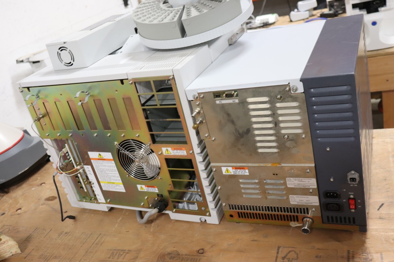 Shimadzu GCMS-QP2010 with GC-2010 Plus and AOC-5000 Plus PAL ...