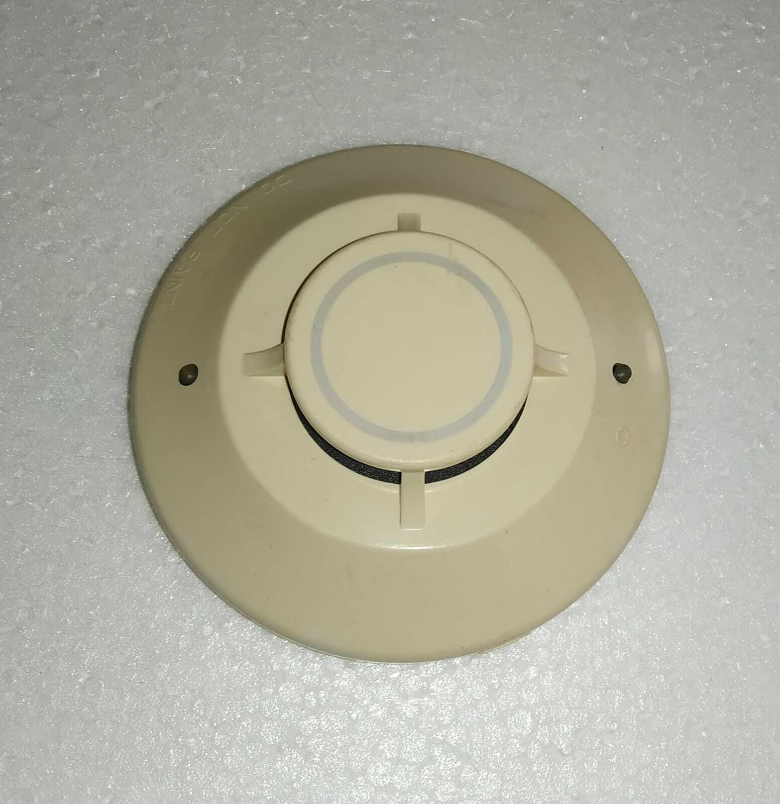 JOHNSON CONTROLS 5951J 135 DEGREE FIXED TEMP HEAT DETECTOR | eBay
