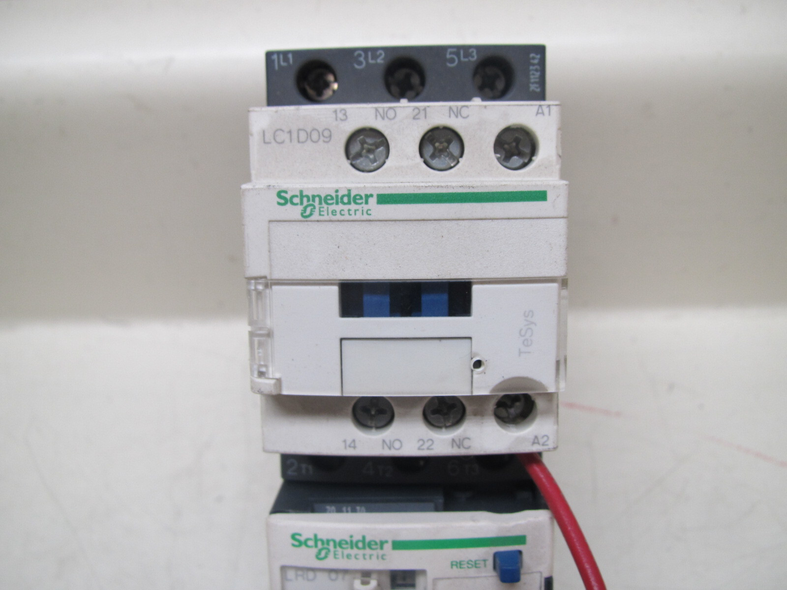 Schneider Electric LC1D09G7 25 AMP Contactor With LRD 07 Electronic ...