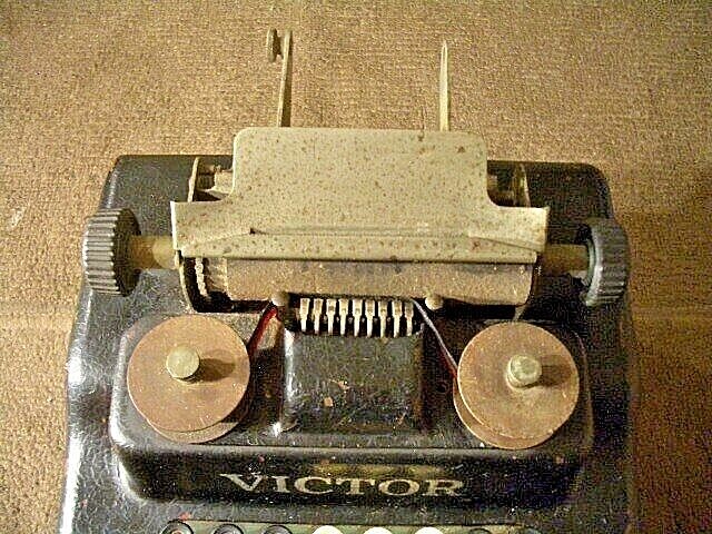 VINTAGE VICTOR MANUAL ADDING MACHINE #154828 - WORKS !!! | eBay