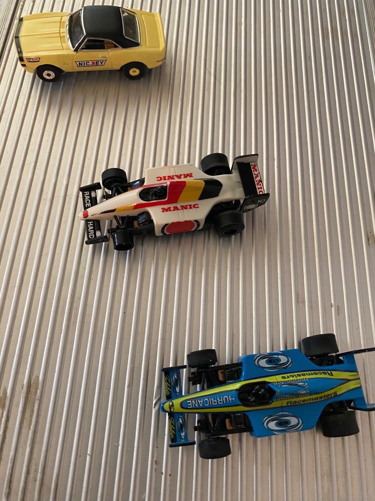 AFX TOMY GIANT RACEWAY #09803 w/2 RARE G-PLUS CARS + 1 EXTRA CAR ...